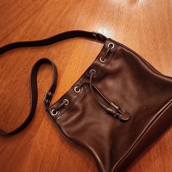 Objectives Vintage | Bags | Vintage Objectives Brown Leather Bucket W ...